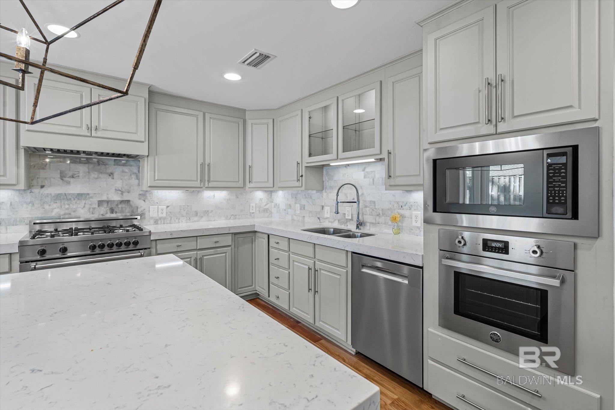 213 Lakewood Dr, Mobile, AL 36608 | Estately 🧡 | MLS# 387160