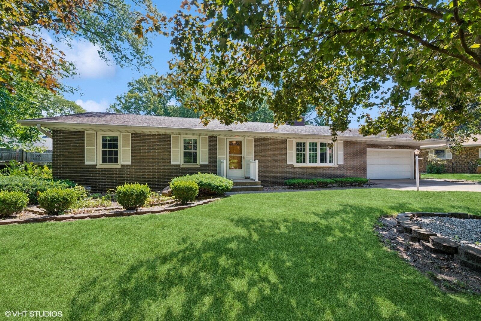 419 Spruce Dr, Trail Creek, IN 46360 | Estately 🧡 | MLS# 824852