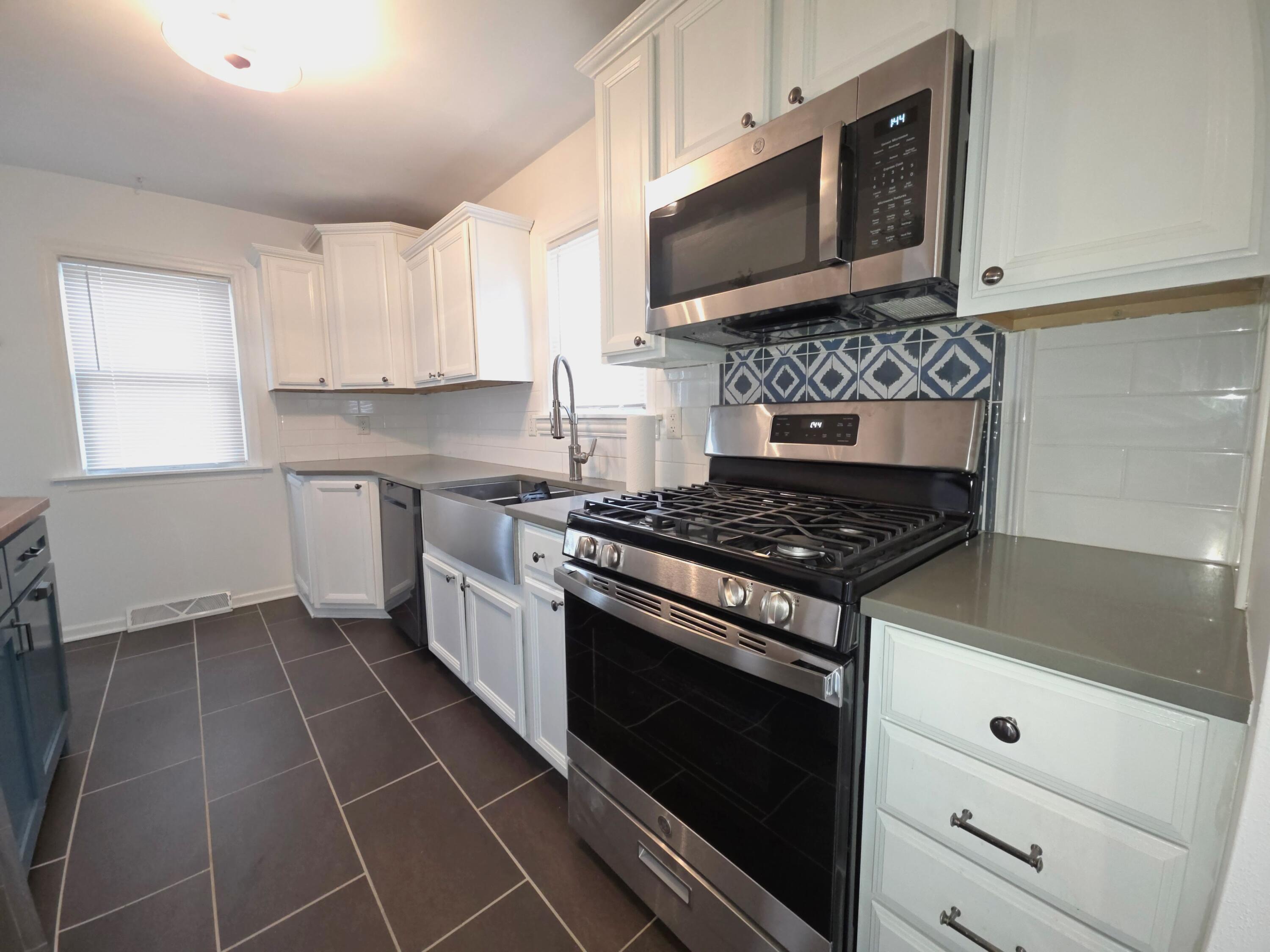 446 N Jay St, Griffith, IN 46319 | Estately 🧡 | MLS# 830571