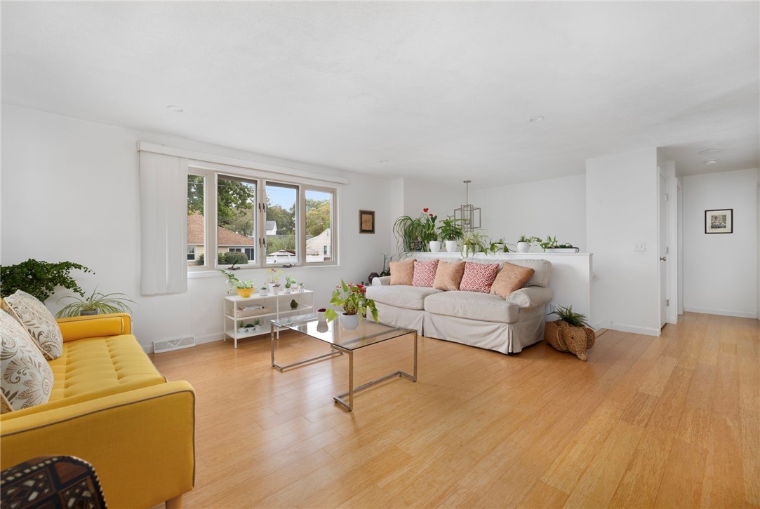 25 Webb Ave, Warwick, RI 02889 | Estately 🧡 | MLS# 1406804