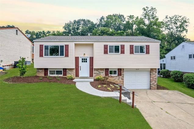1607 Leona Ave, South Park Township, PA 15129 | Estately 🧡 | MLS# 1715467