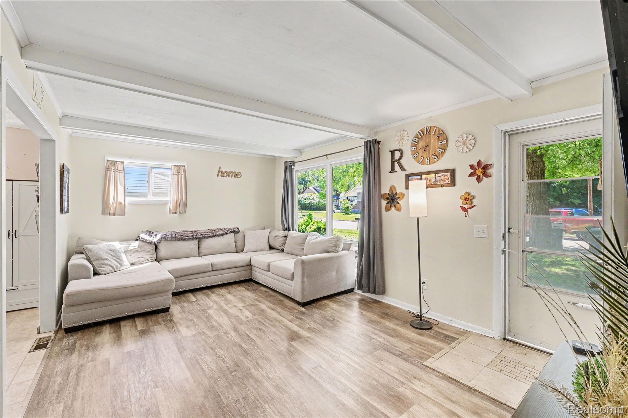 204 W Monroe St, Durand, MI 48429 | Estately 🧡 | MLS# 20261038895