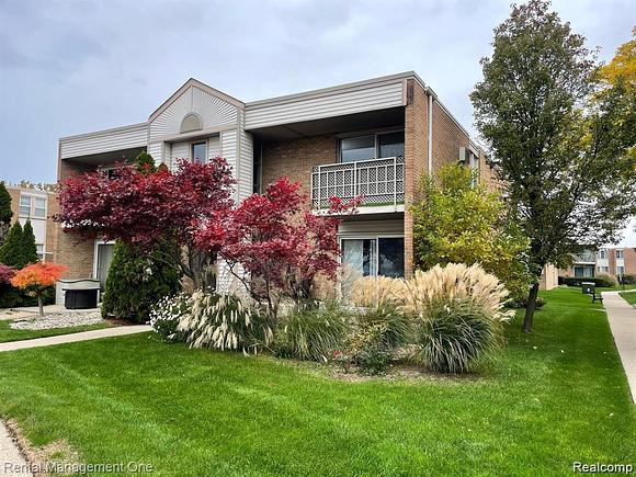 1603 Cass Lake Rd #D unit, Keego Harbor, MI 48320 | Estately 🧡 | MLS ...
