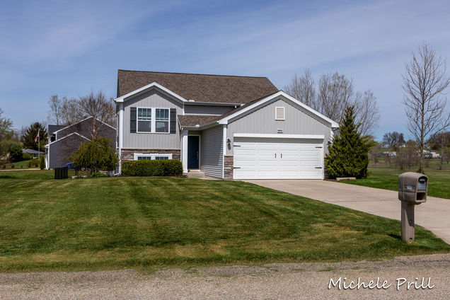 1686 Turtle Head Ln, Wayland, MI 49348 | Estately 🧡 | MLS# 65024021250