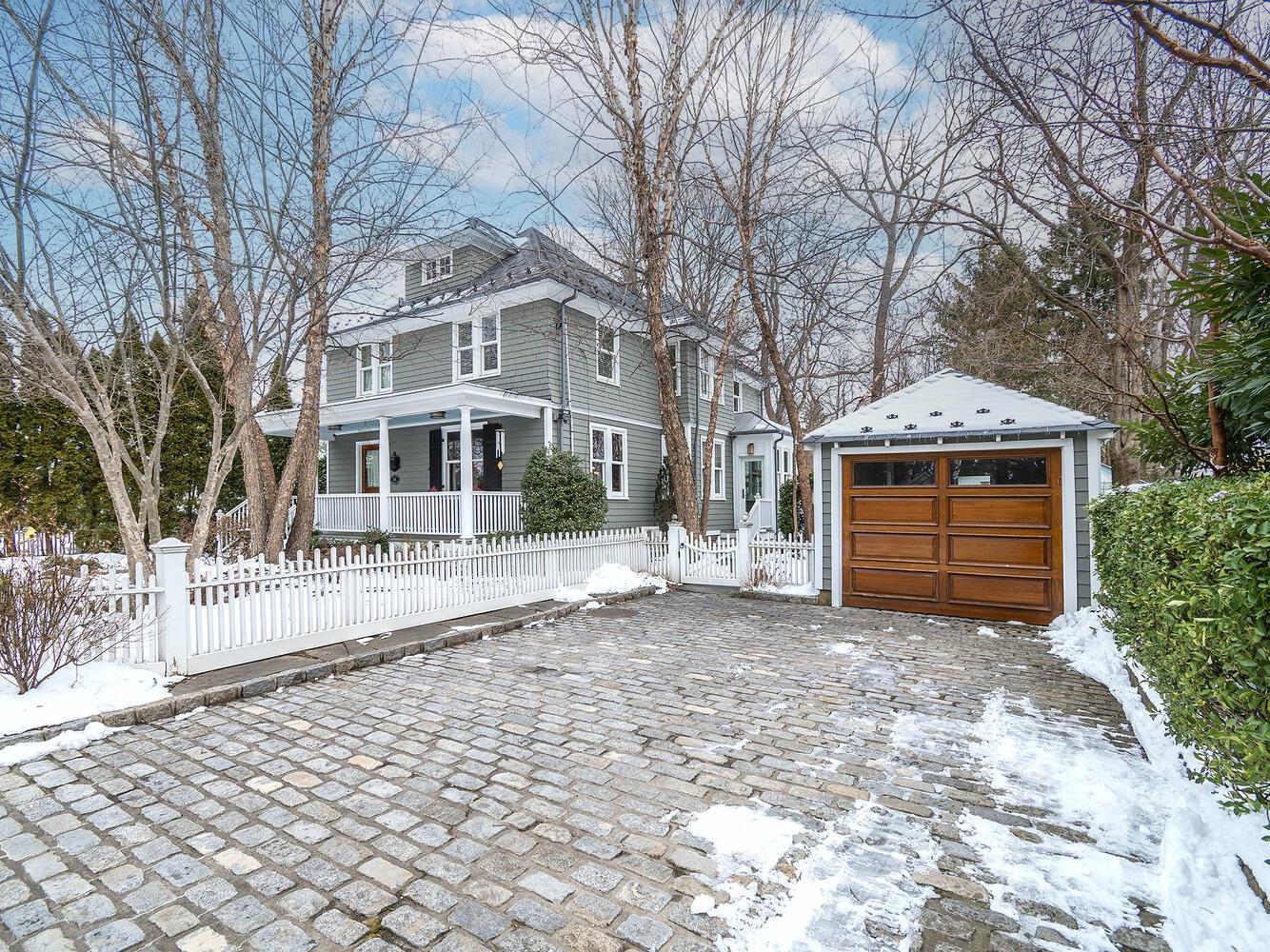 183 Carpenter Ave, Sea Cliff, NY 11579 | Estately 🧡 | MLS# 802159