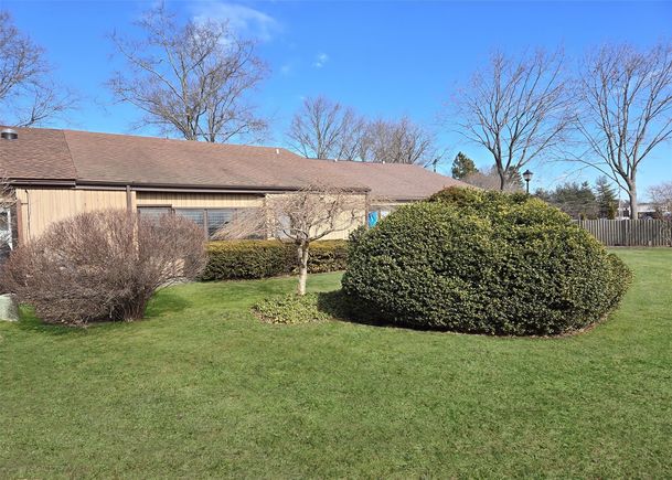 27 Strathmore Gate Dr, Stony Brook, NY 11790 | Estately 🧡 | MLS# 826842