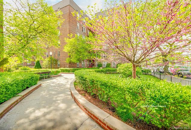 66 40 108th St #1D, Forest Hills, NY 11375 | Estately 🧡 | MLS# 934077