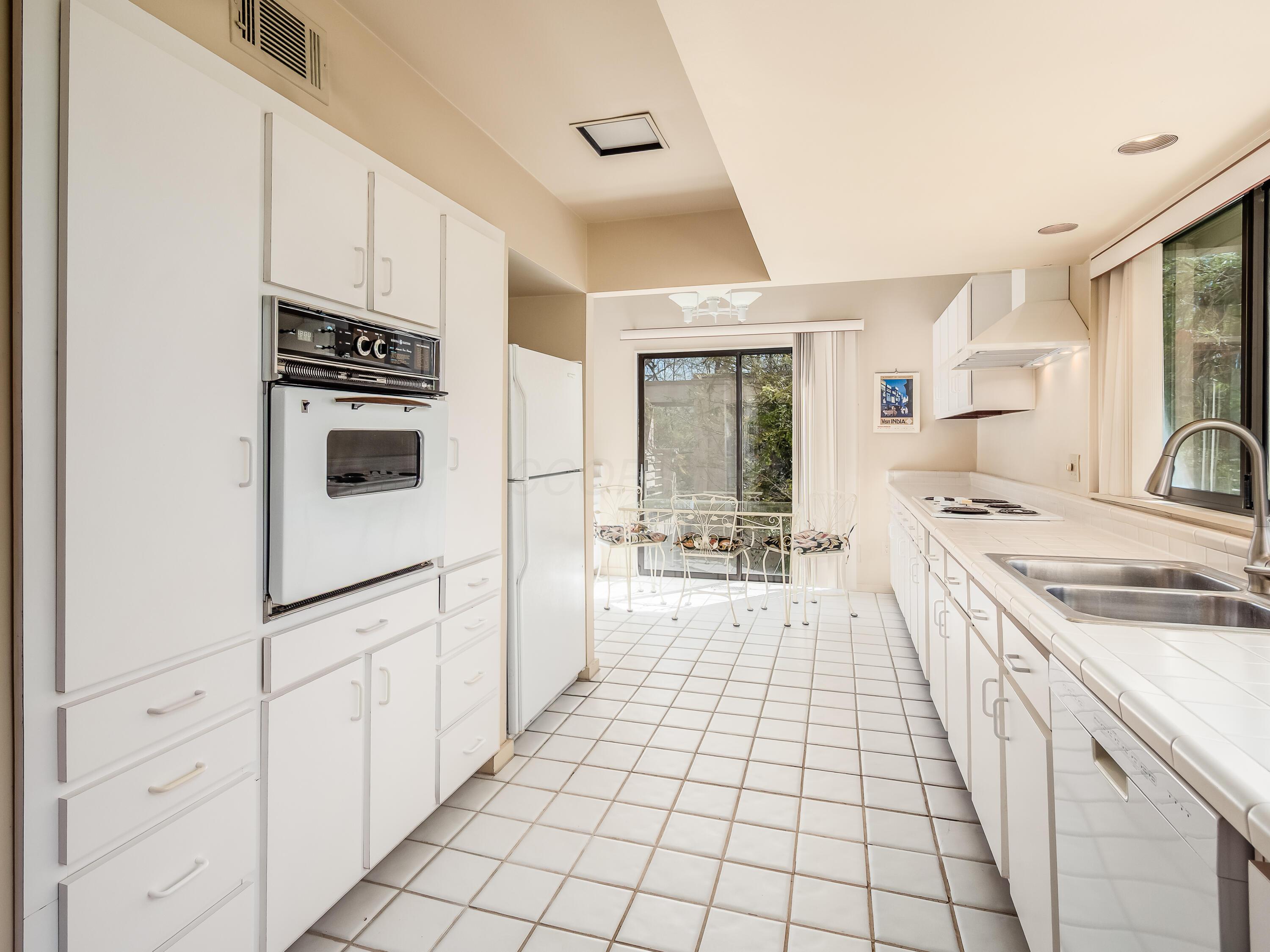 6909 Olentangy River Rd, Columbus, OH 43235 | Estately 🧡 | MLS# 225012006