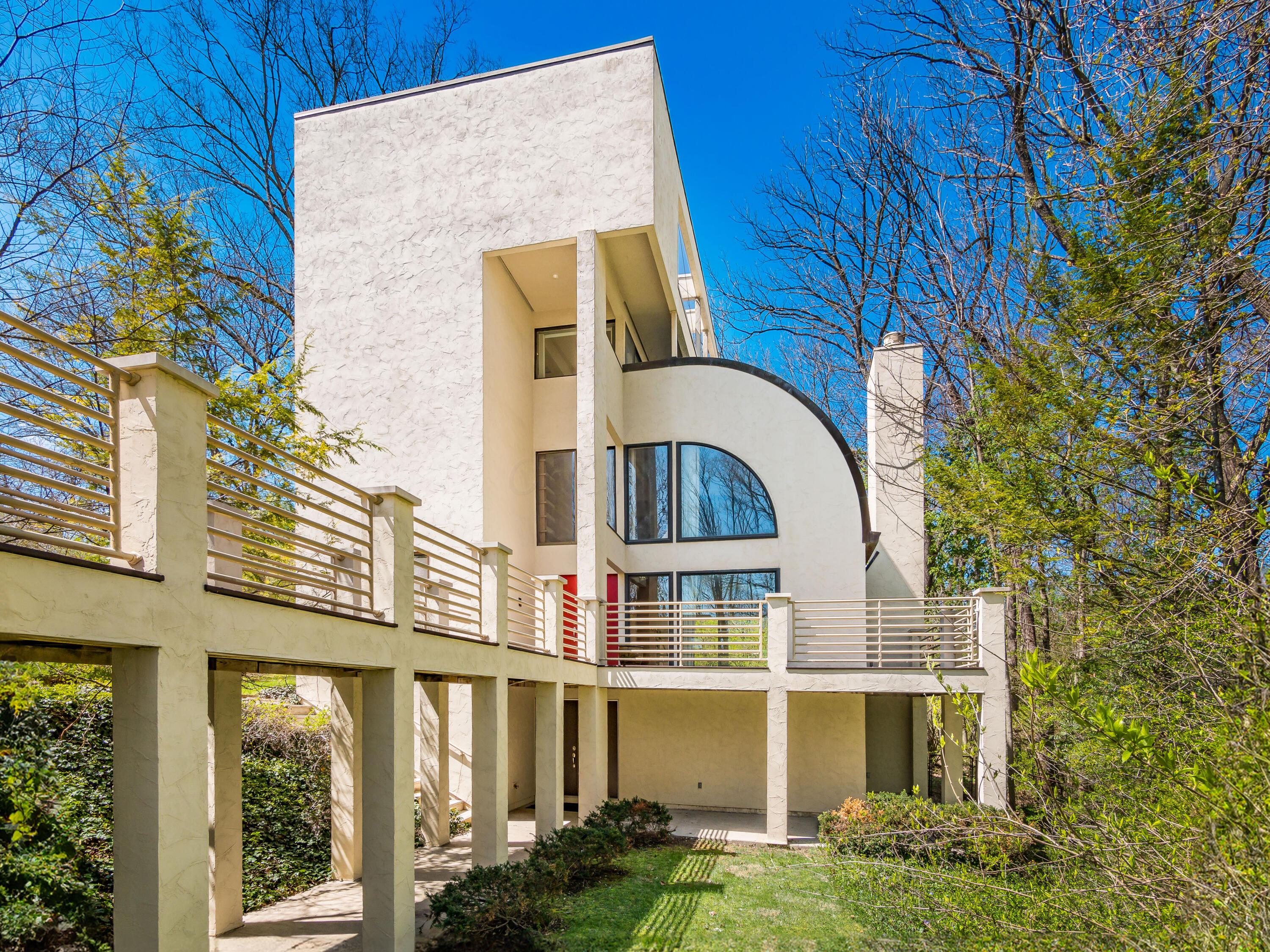 6909 Olentangy River Rd, Columbus, OH 43235 | Estately 🧡 | MLS# 225012006