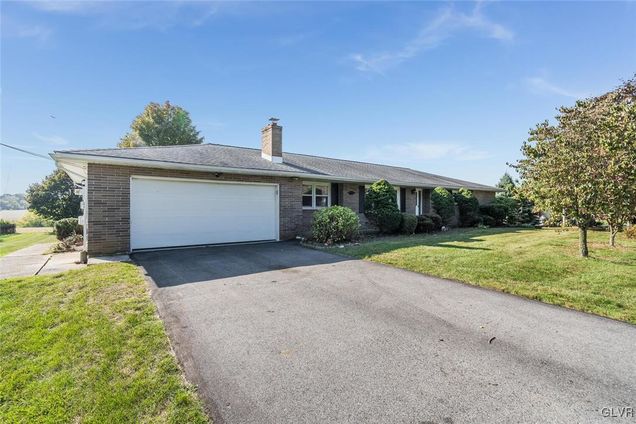 559 Knauss Rd, Bushkill Twp, PA 18064 | Estately 🧡 | MLS# 746285