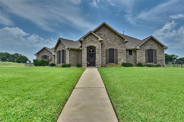 110 Lawrence Marshall Dr, Hempstead, TX 77445 | Estately 🧡 | MLS# 92847844