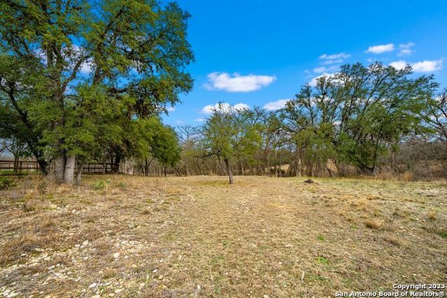 896 Enchanted River Dr, Bandera, TX 78003 | Estately 🧡 | MLS# 1667077