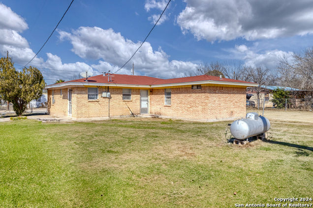 730 E Holland St, Crystal City, TX 78839 | Estately 🧡 | MLS# 1745927