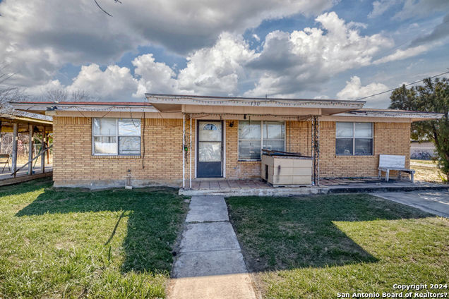 730 E Holland St, Crystal City, TX 78839 | Estately 🧡 | MLS# 1745927