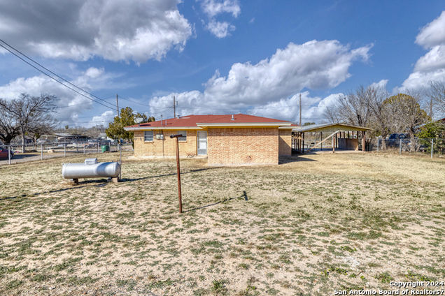 730 E Holland St, Crystal City, TX 78839 | Estately 🧡 | MLS# 1745927