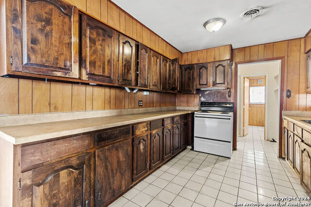 111 HIDDEN VALLEY DR, San Antonio, TX 78227 | Estately 🧡 | MLS# 1748201