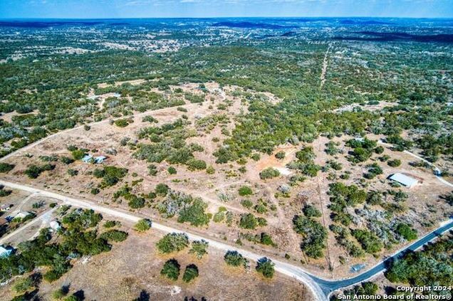 226 Jones Rd, Kerrville, TX 78028 | Estately 🧡 | MLS# 1755597