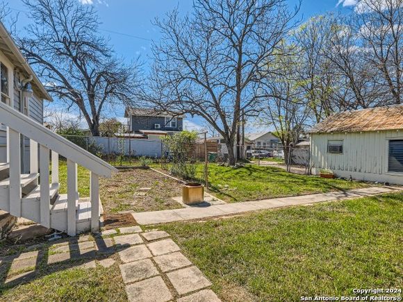 1221 MICHIGAN AVE, San Antonio, TX 78201 | Estately 🧡 | MLS# 1757791