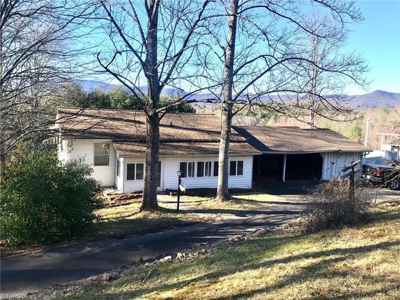 135 Lequire Ln, Mount Airy, NC 27030 | Estately 🧡 | MLS# 1128758