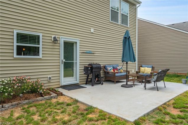 4239 Oak Pointe Dr, Winston Salem, NC 27105 | Estately 🧡 | MLS# 1141596