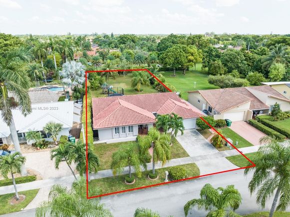 12621 SW 23rd Ter, Miami, FL 33175 | Estately 🧡 | MLS# A11449826