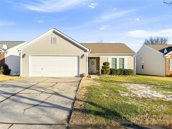 10125 Orchard Grass Ct, Charlotte, NC 28278 | Estately 🧡 | MLS# 3821765