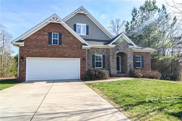 1245 Longford Dam Ct, Clover, SC 29710 | Estately 🧡 | MLS# 3826702