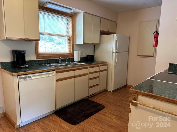 11014 State Hwy 80 S Hwy S #2C, Burnsville, NC 28714 | Estately 🧡 | MLS ...