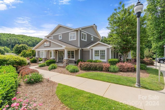 200 Vista Lake Dr #101, Candler, NC 28715 | Estately 🧡 | MLS# 4118521