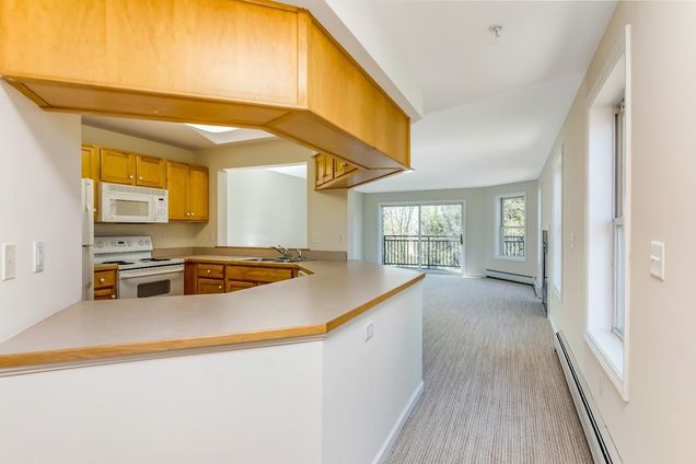 121 Claire Pointe #121, Burlington, VT 05401 | Estately 🧡 | MLS# 4944841