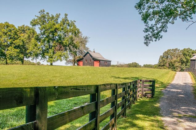 7426 Pinewood Rd, Franklin, TN 37064 | Estately 🧡 | MLS# 2137718