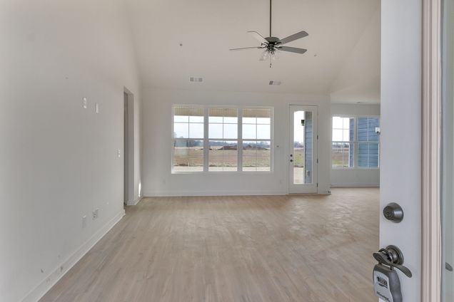 3311 Bootknife Dr, Bell Buckle, TN 37020 | Estately 🧡 | MLS# 2624410