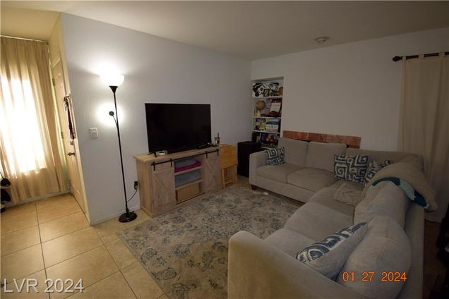 1329 Del Mar St #102, Las Vegas, NV 89119 | Estately 🧡 | MLS# 2556791