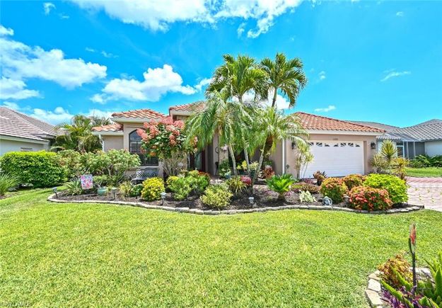 12688 Hunters Ridge DR, Bonita Springs, FL 34135 | Estately 🧡 | MLS ...