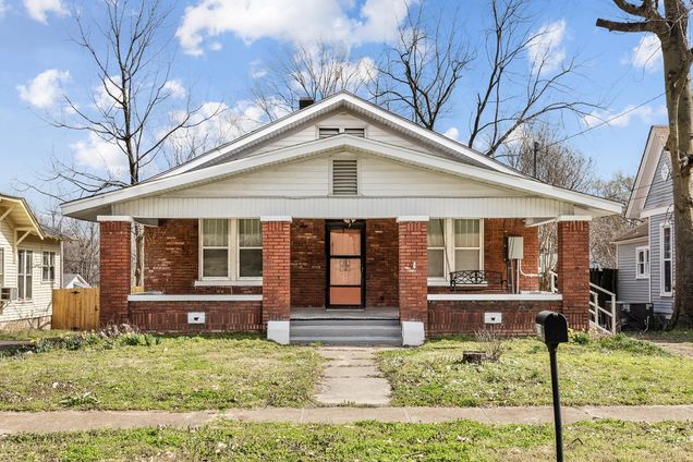 210 N Maple St, Covington, TN 38019 | Estately 🧡 | MLS# 10144823