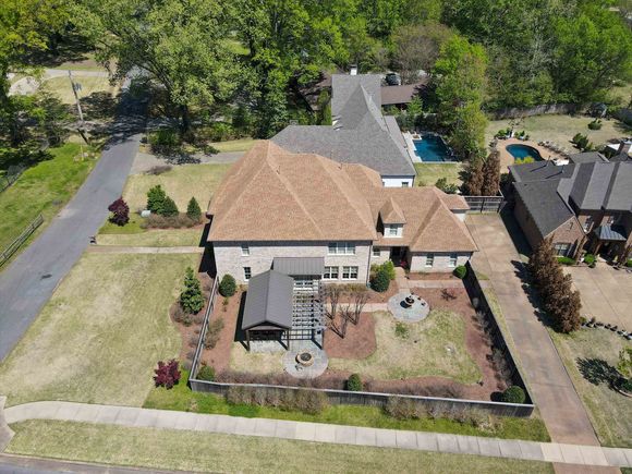 5168 Barry Rd, Memphis, TN 38117 | Estately 🧡 | MLS# 10145850