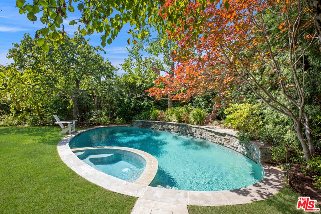 14817 Pampas Ricas Blvd, Pacific Palisades, CA 90272 | Estately 🧡 | MLS ...