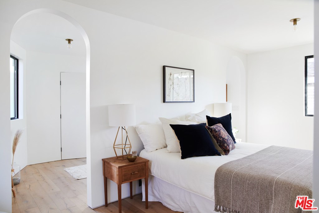 526 Eastview Dr, Los Angeles, CA 90042 | Estately 🧡 | MLS# 21675258