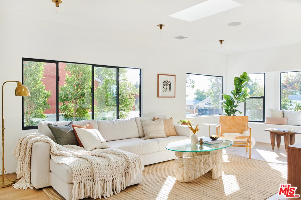 526 Eastview Dr, Los Angeles, CA 90042 | Estately 🧡 | MLS# 21675258