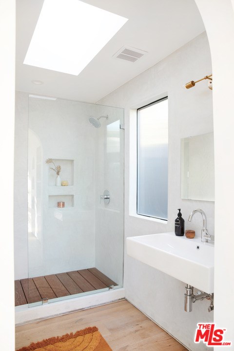 526 Eastview Dr, Los Angeles, CA 90042 | Estately 🧡 | MLS# 21675258