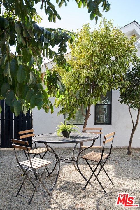 526 Eastview Dr, Los Angeles, CA 90042 | Estately 🧡 | MLS# 21675258