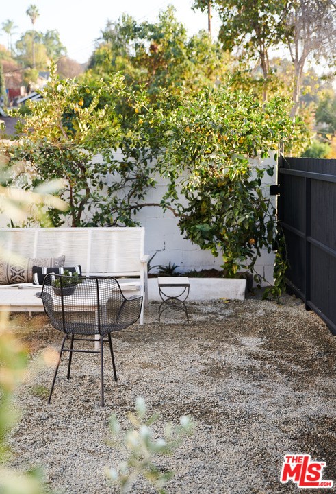 526 Eastview Dr, Los Angeles, CA 90042 | Estately 🧡 | MLS# 21675258