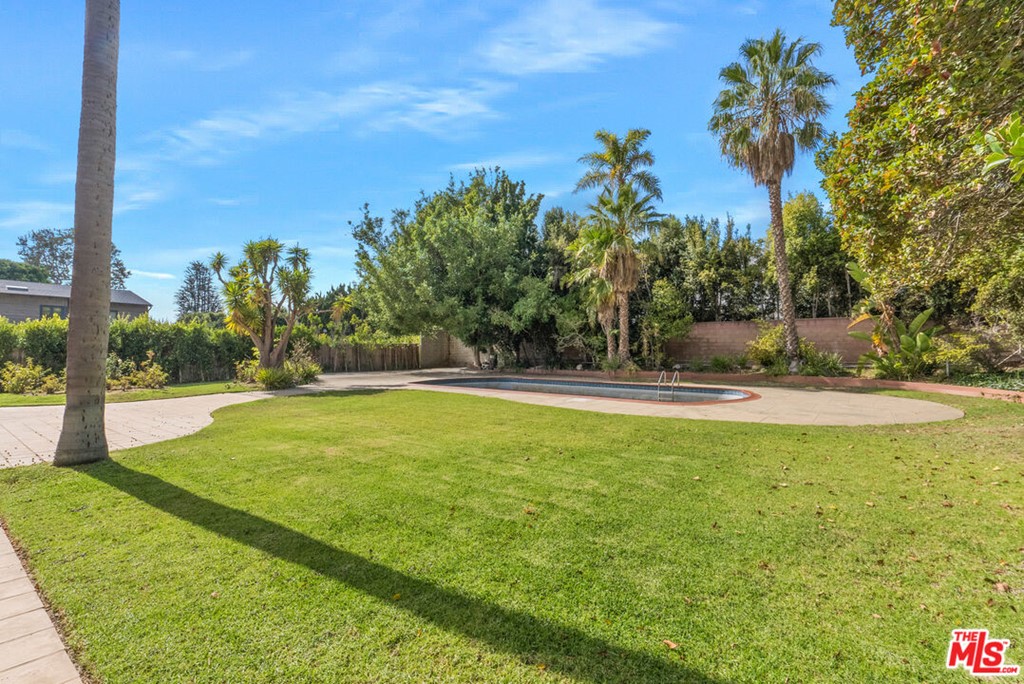 13765 W Sunset Blvd, Pacific Palisades, CA 90272 | Estately 🧡 | MLS ...