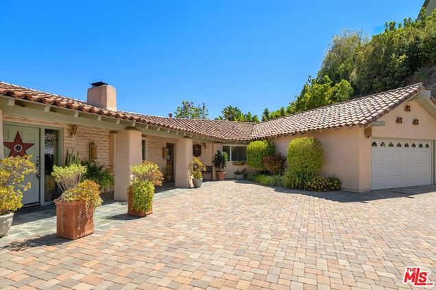 10723 Stradella Ct, Los Angeles, CA 90077 | Estately 🧡 | MLS# 22177257