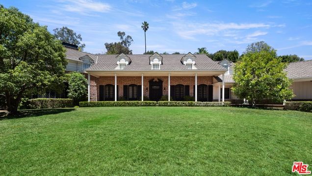 1115 N Beverly Dr, Beverly Hills, CA 90210 | Estately 🧡 | MLS# 22198671