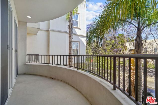 1158 Wellesley Ave #203, Los Angeles, CA 90049 | Estately 🧡 | MLS# 23272795