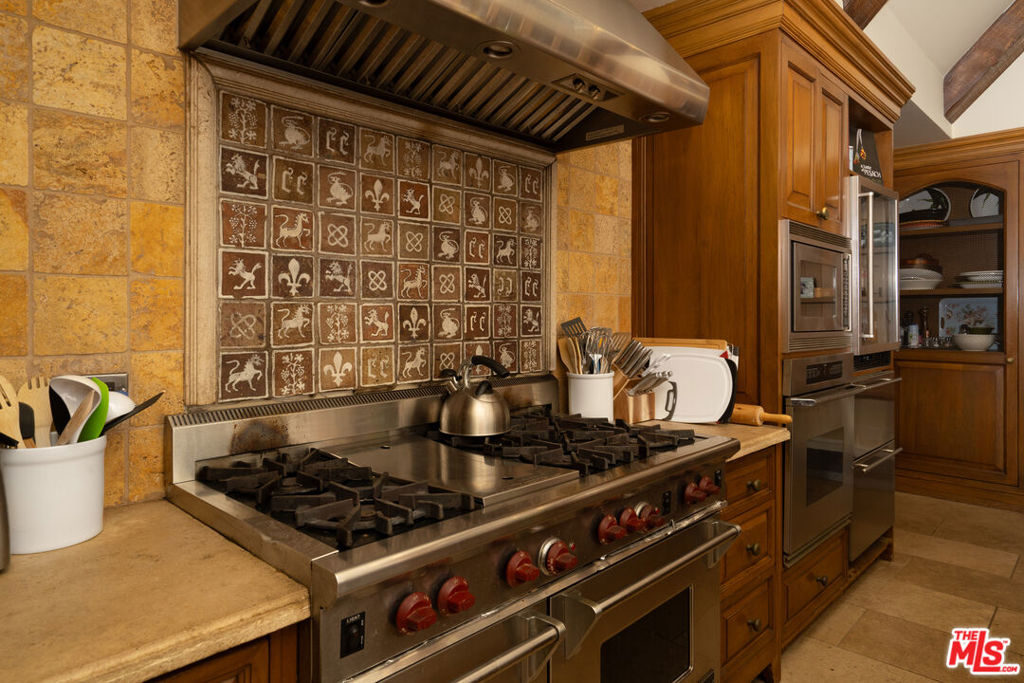 722 N Elm Dr, Beverly Hills, CA 90210 | Estately 🧡 | MLS# 23336163