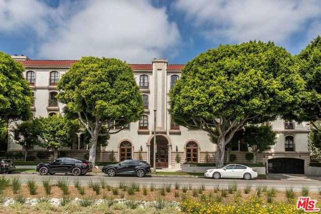 9249 Burton Way #302, Beverly Hills, CA 90210 | Estately 🧡 | MLS# 24343711
