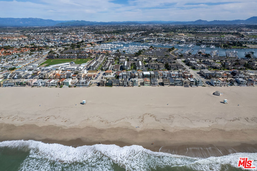 3941 Sunset Ln, Oxnard, CA 93035 | Estately 🧡 | MLS# 24361701