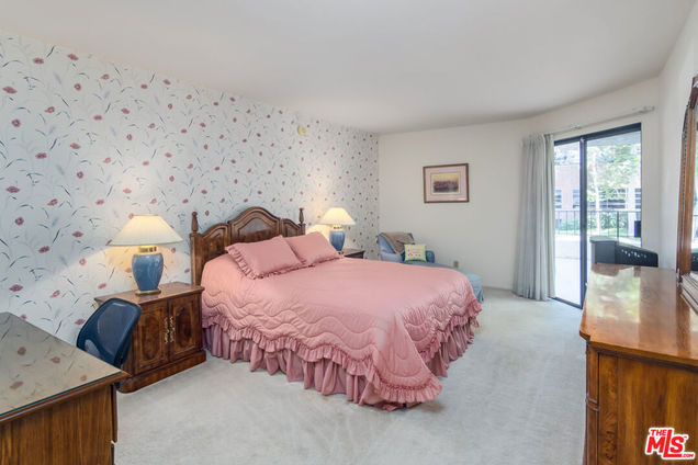 21650 Burbank Blvd #104, Woodland Hills, CA 91367 | Estately 🧡 | MLS ...